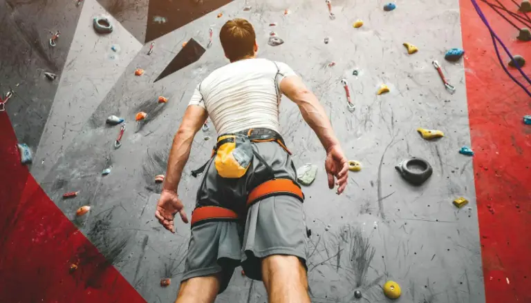 Bouldering wall height - the complete guide in 5 top tips
